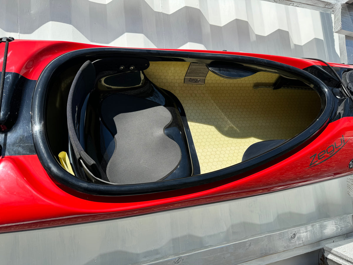 16'7" Zegul ARROW NUKA GT Touring A-Core 100% Honeycomb Fiberglass Sea ...