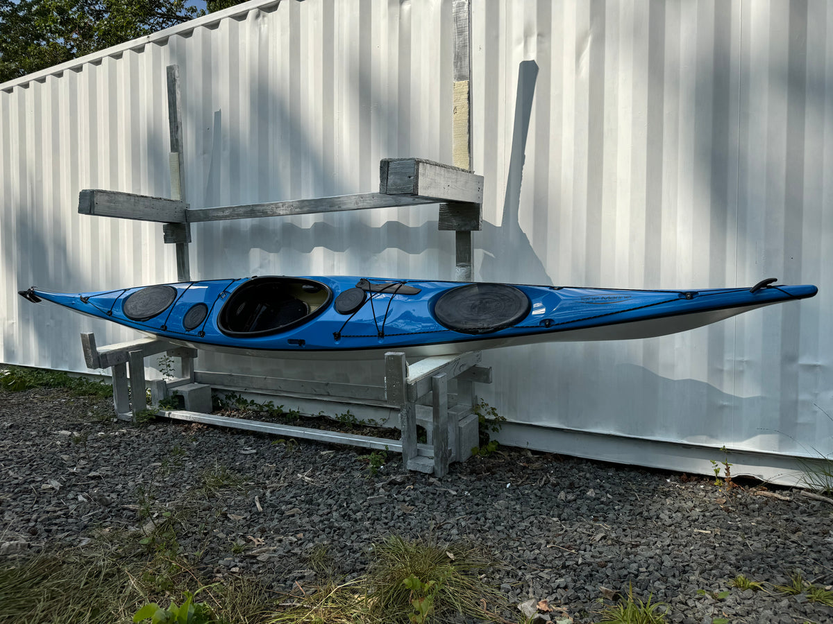 17’1” Zegul MIDI PERFORMANCE A-CORE 100% Fiberglass Sea Kayak -Sky Blu ...